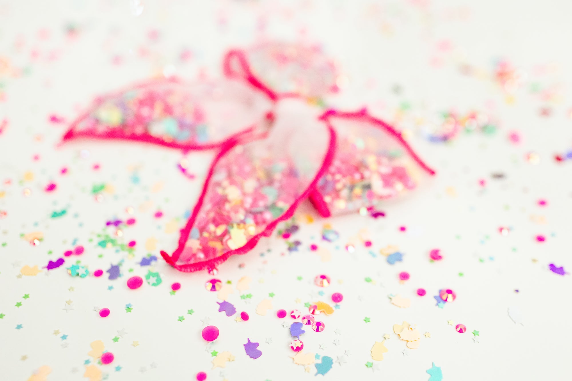 Mesh Shaker Bow - Pretty in Pink – Cheeky Plum
