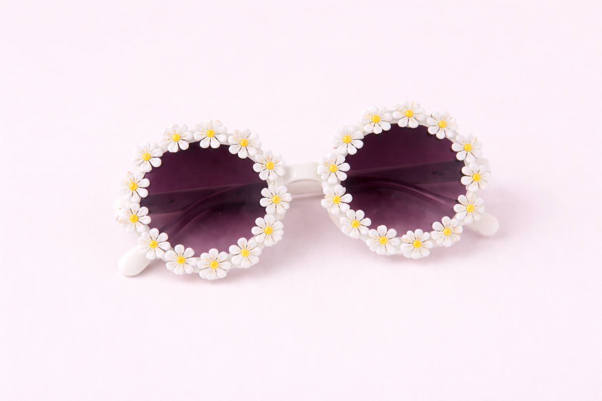 Retro Daisy Sunglasses - White – Cheeky Plum
